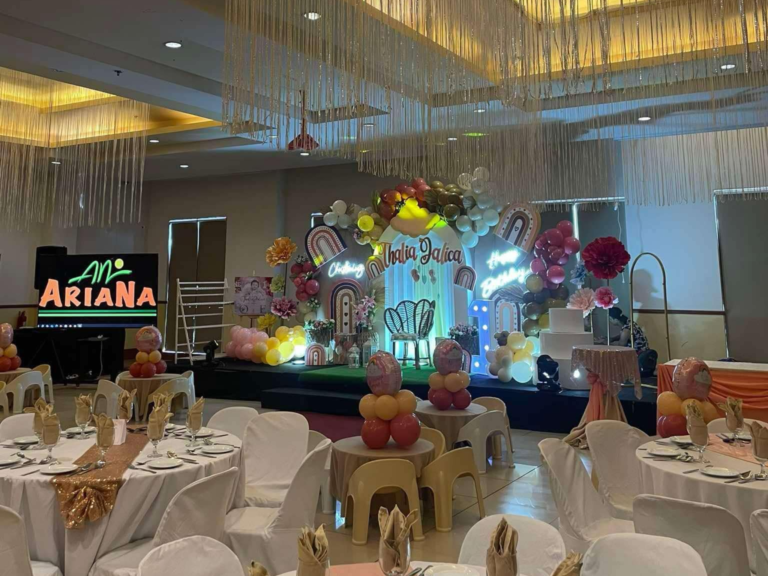 Hotel Ariana & Resturant